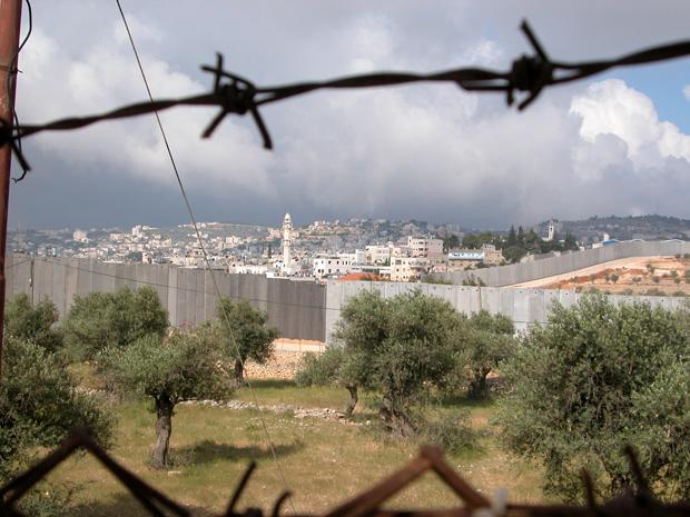 In pictures: Bethlehem under threat